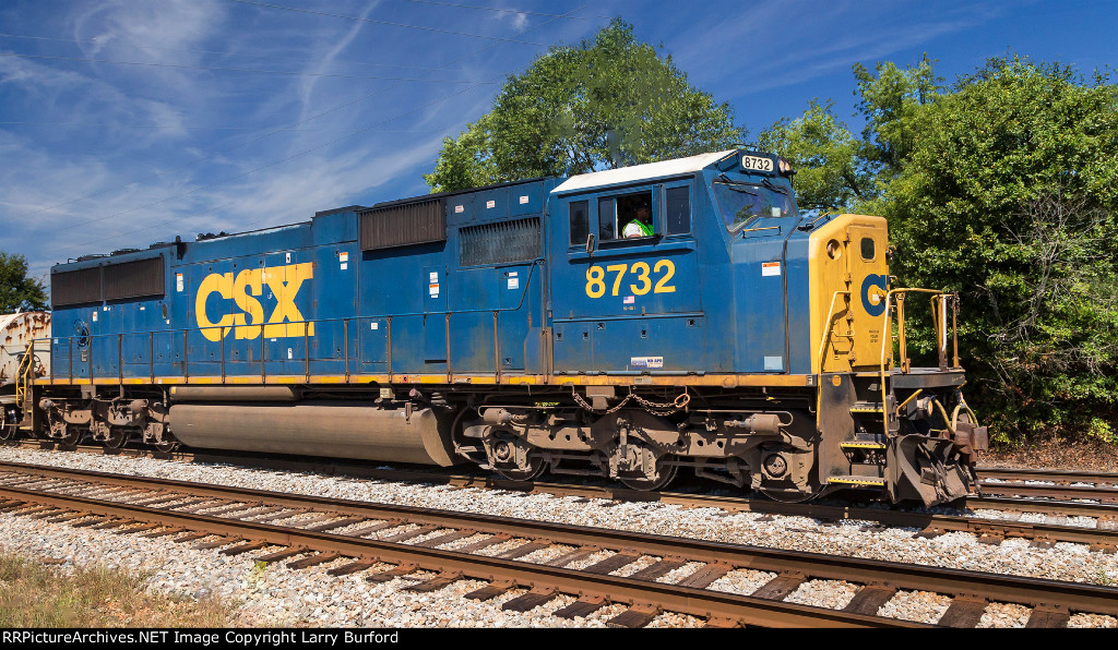 CSX 8732